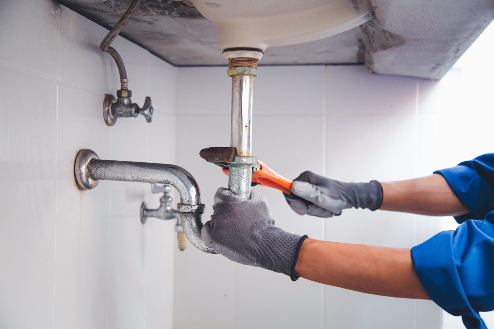 The Ultimate Guide to Preventing and Clearing Clogged Drains ...